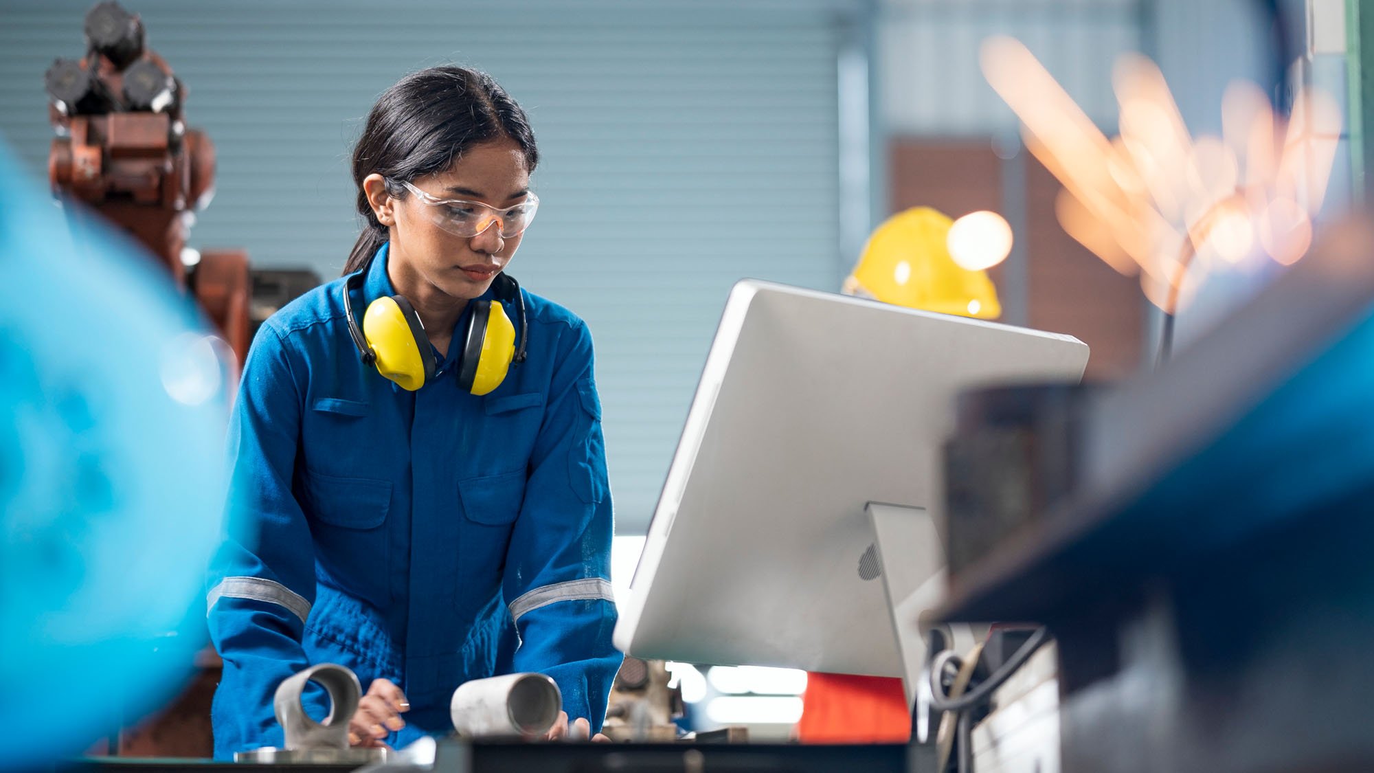 Organizational change management strategies in AI adoption | Crowe LLP